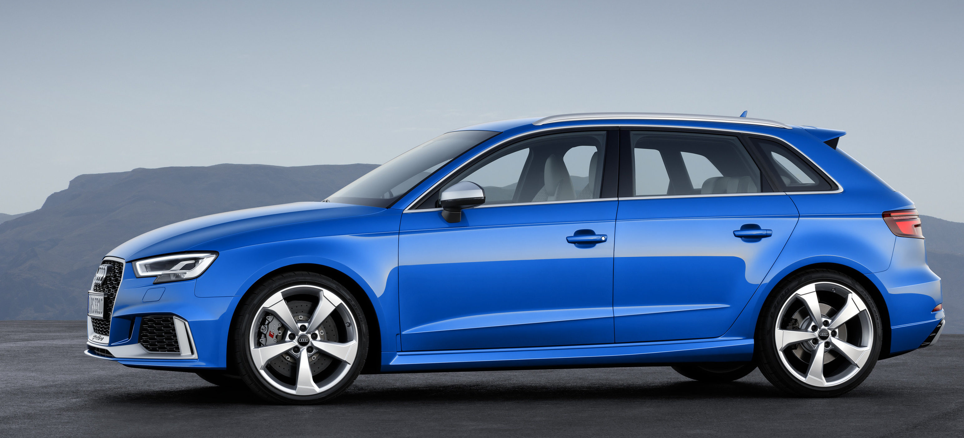 Audi RS3 Sportback Test, technische Daten & Preis | carwow.de