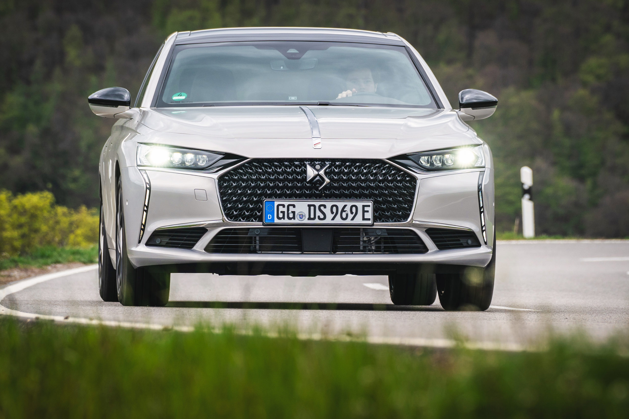 DS 9: Preis, Motoren, Ausstattungen und Alternativen | carwow.de
